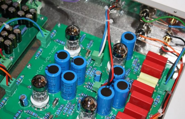 Jadis Pushes Back Against the Trend of Affordable DACs with the JS5 and ...