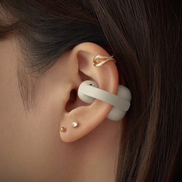 Sony LinkBuds Clip Review: Open-Ear Wireless Earbuds Packed With Smart ...